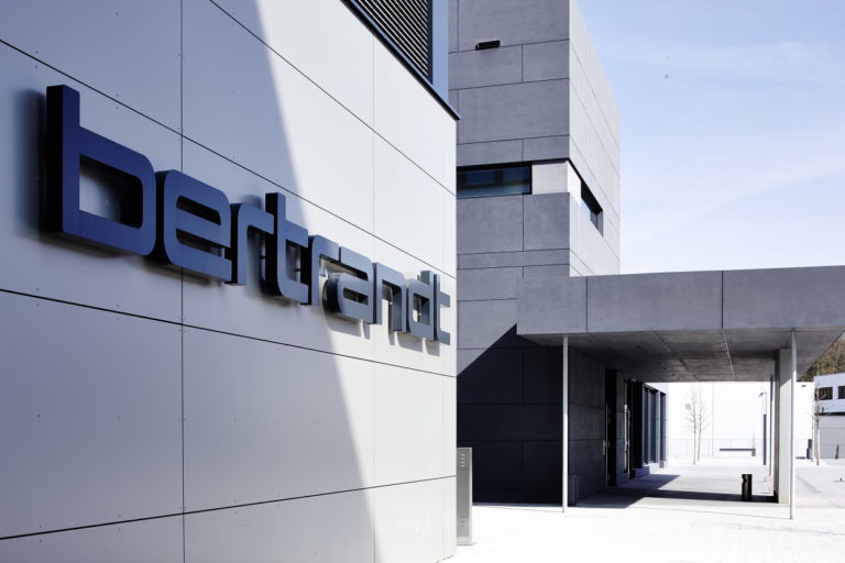 Bertrandt AG in Mönsheim | beamer & more